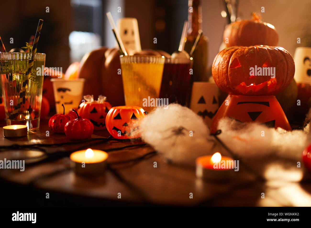 Witches face hi-res stock photography and images - Alamy