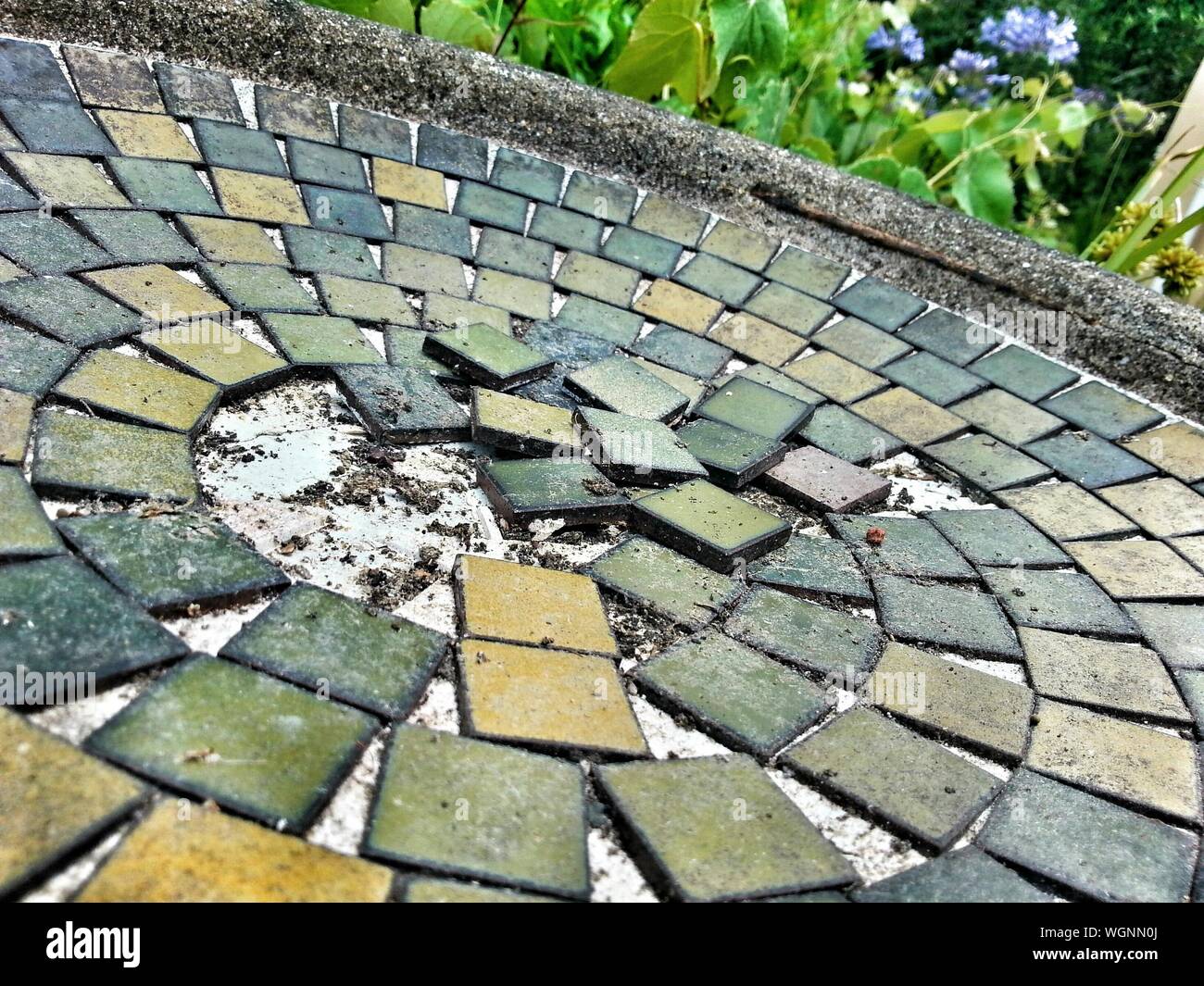 Broken Slate High Resolution Stock Photography and Images - Alamy