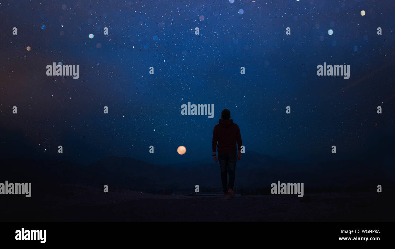 Man walking at night hi-res stock photography and images - Alamy