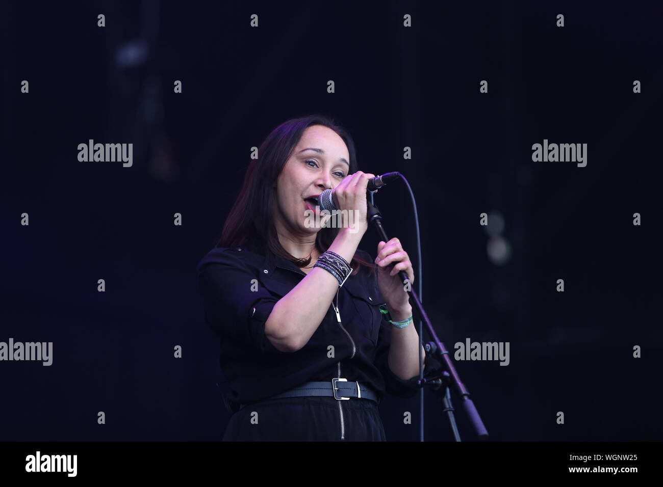 Echobelly hi-res stock photography and images - Alamy