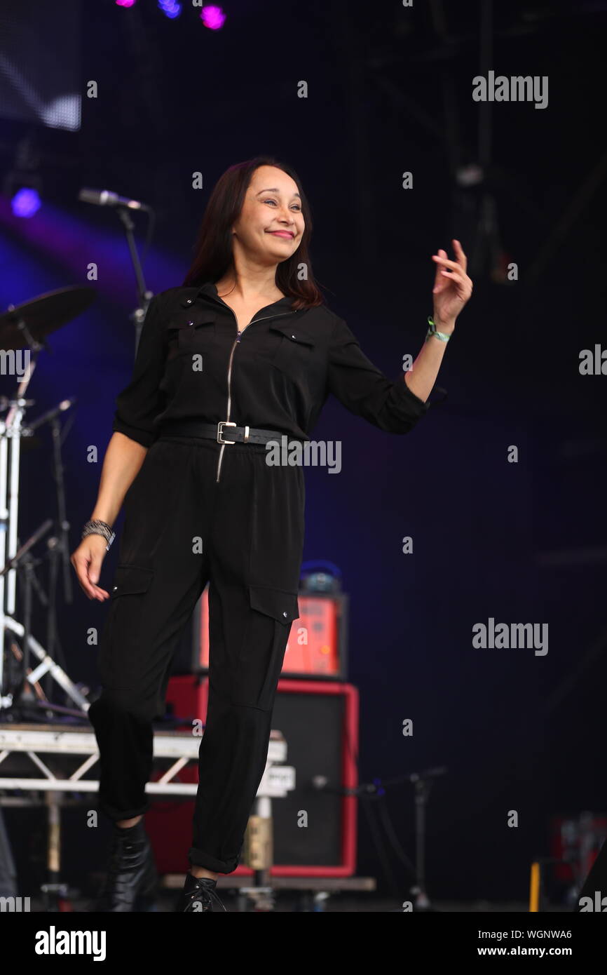 Echobelly 2019 hi-res stock photography and images - Alamy