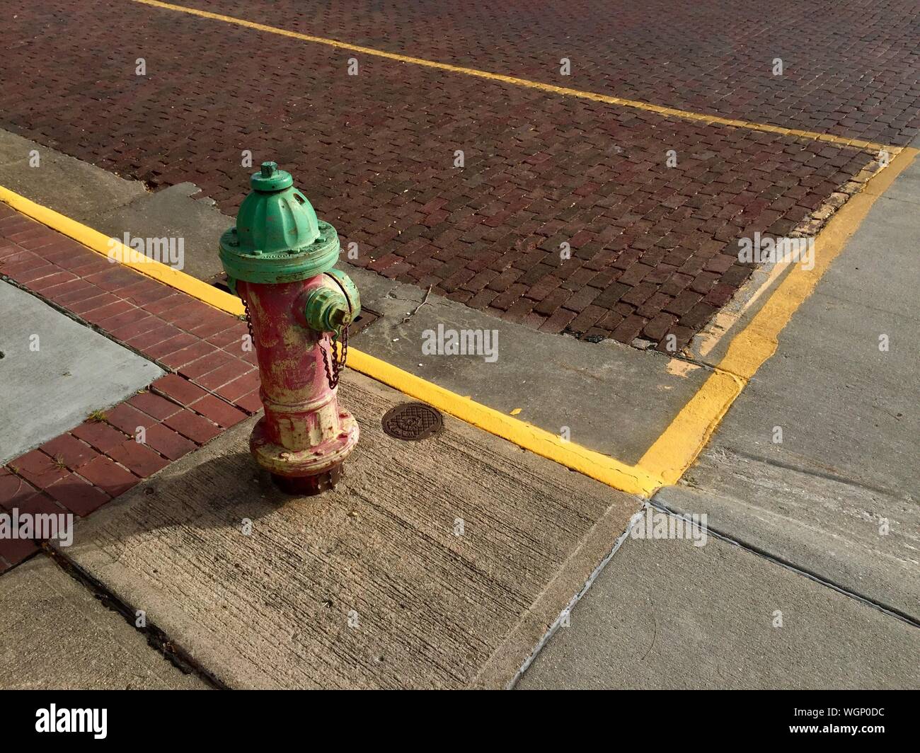 Fire road marking hi-res stock photography and images - Alamy