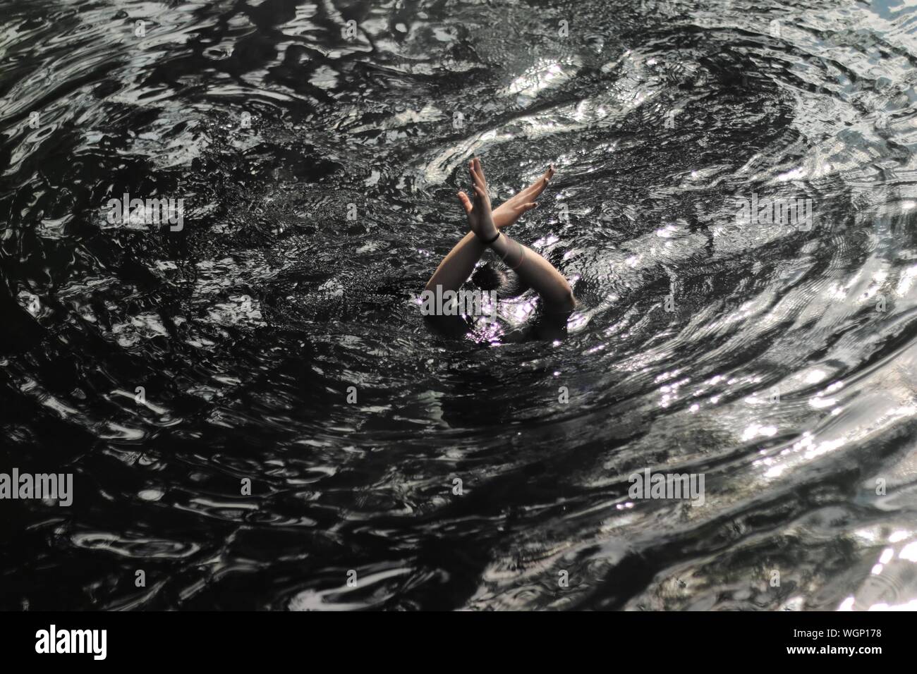 Hand Water Drowning High Resolution Stock Photography and Images - Alamy