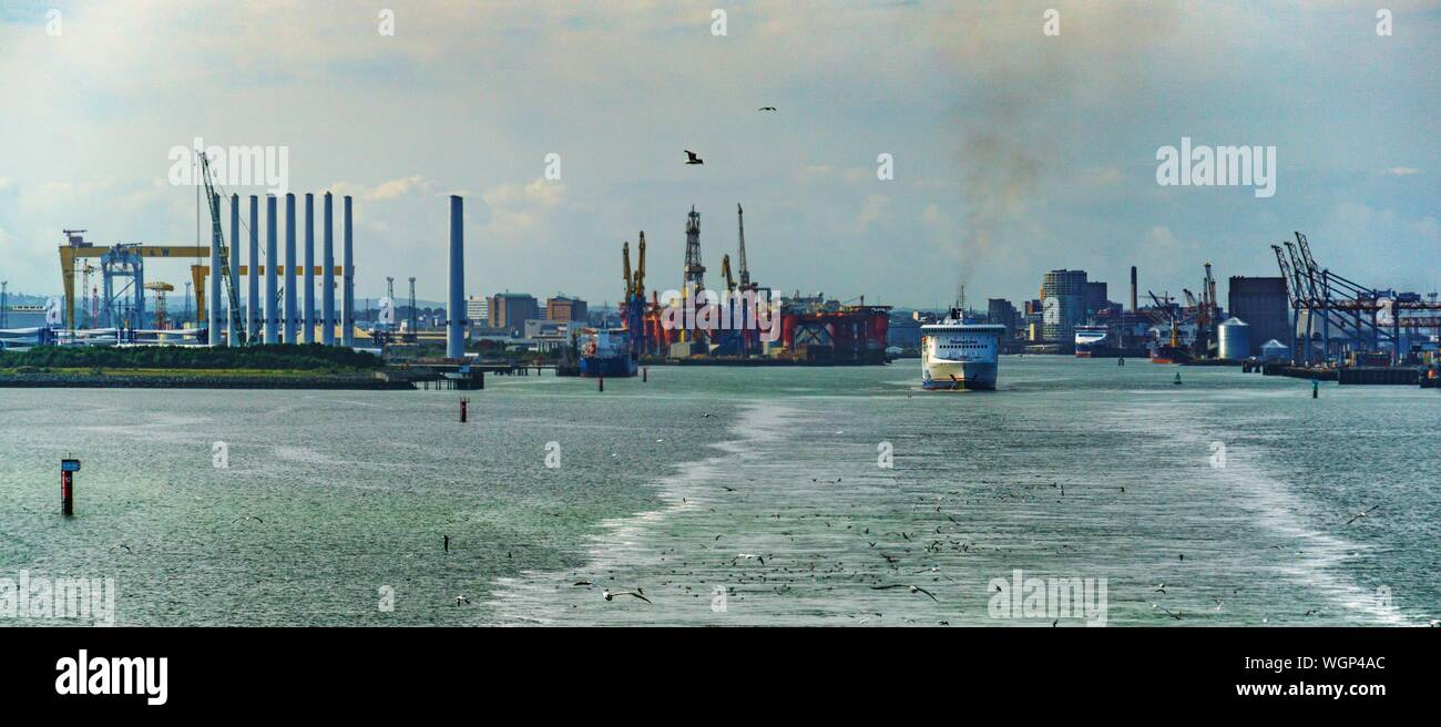 View of shipyard hi-res stock photography and images - Alamy