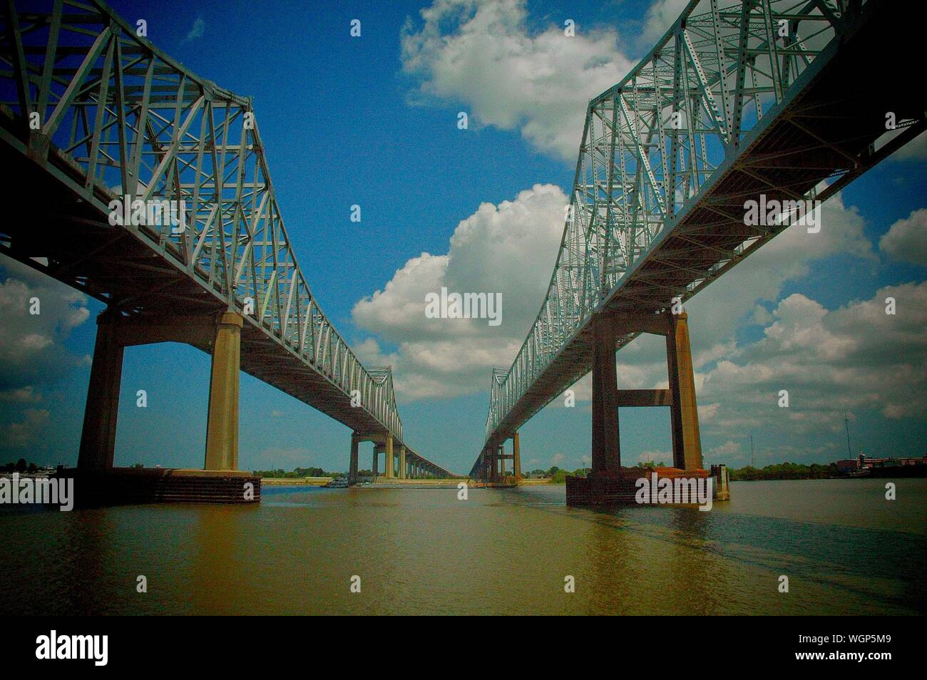 Crescent city connection bridge over mississippi river hi-res stock ...