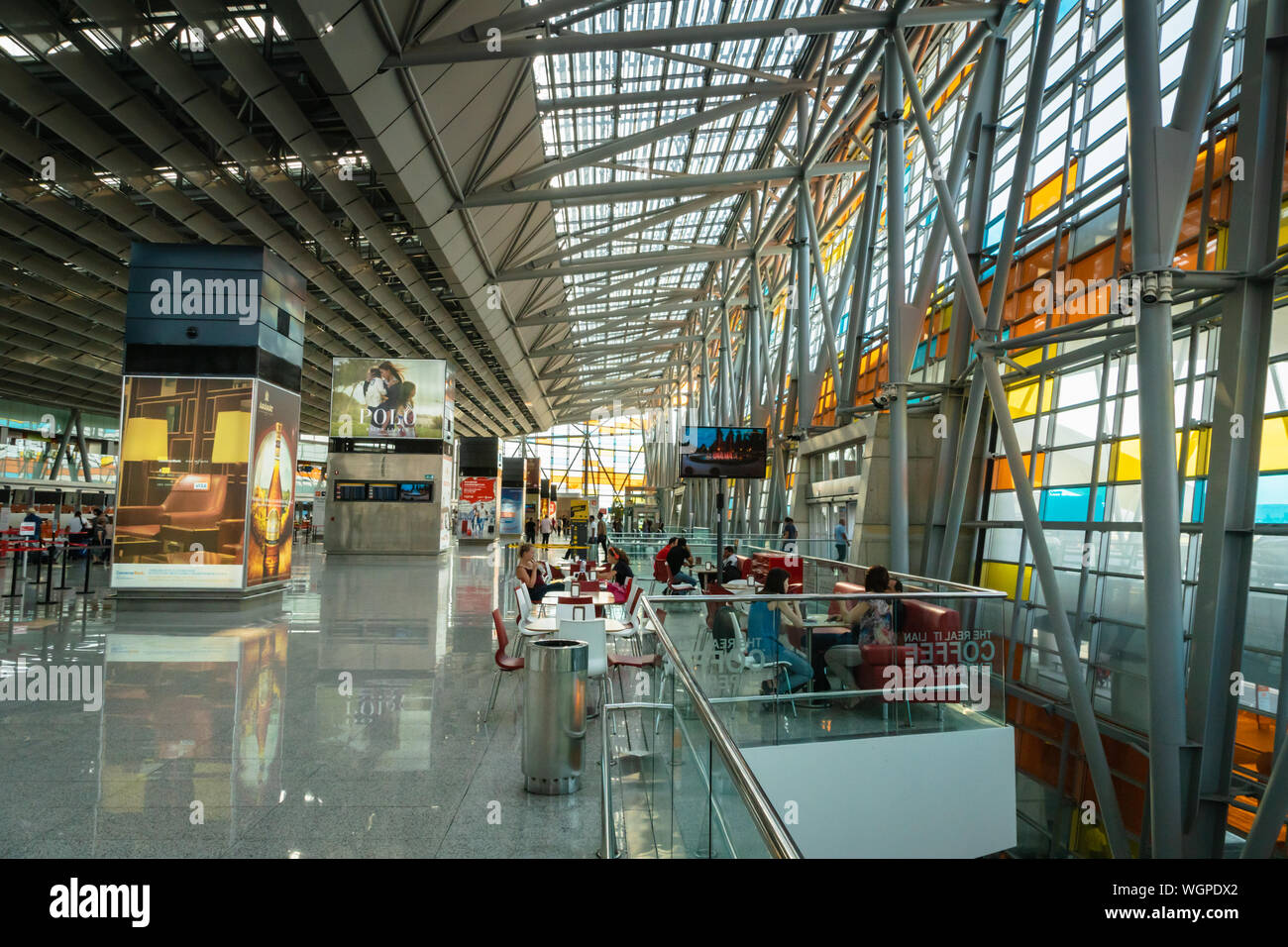 Zvartnots international airport hi-res stock photography and images - Alamy