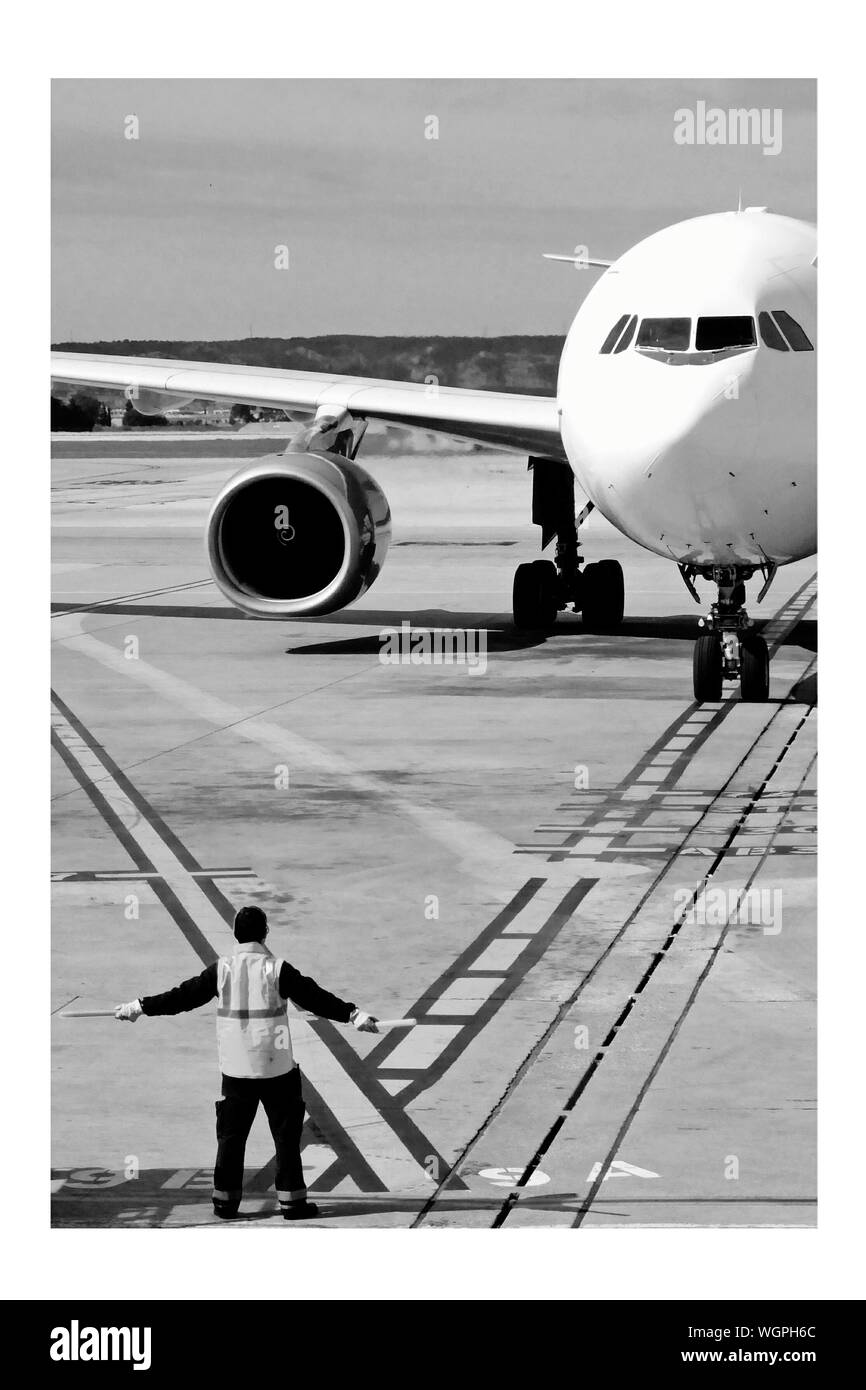 Airplane rear view Cut Out Stock Images & Pictures - Alamy