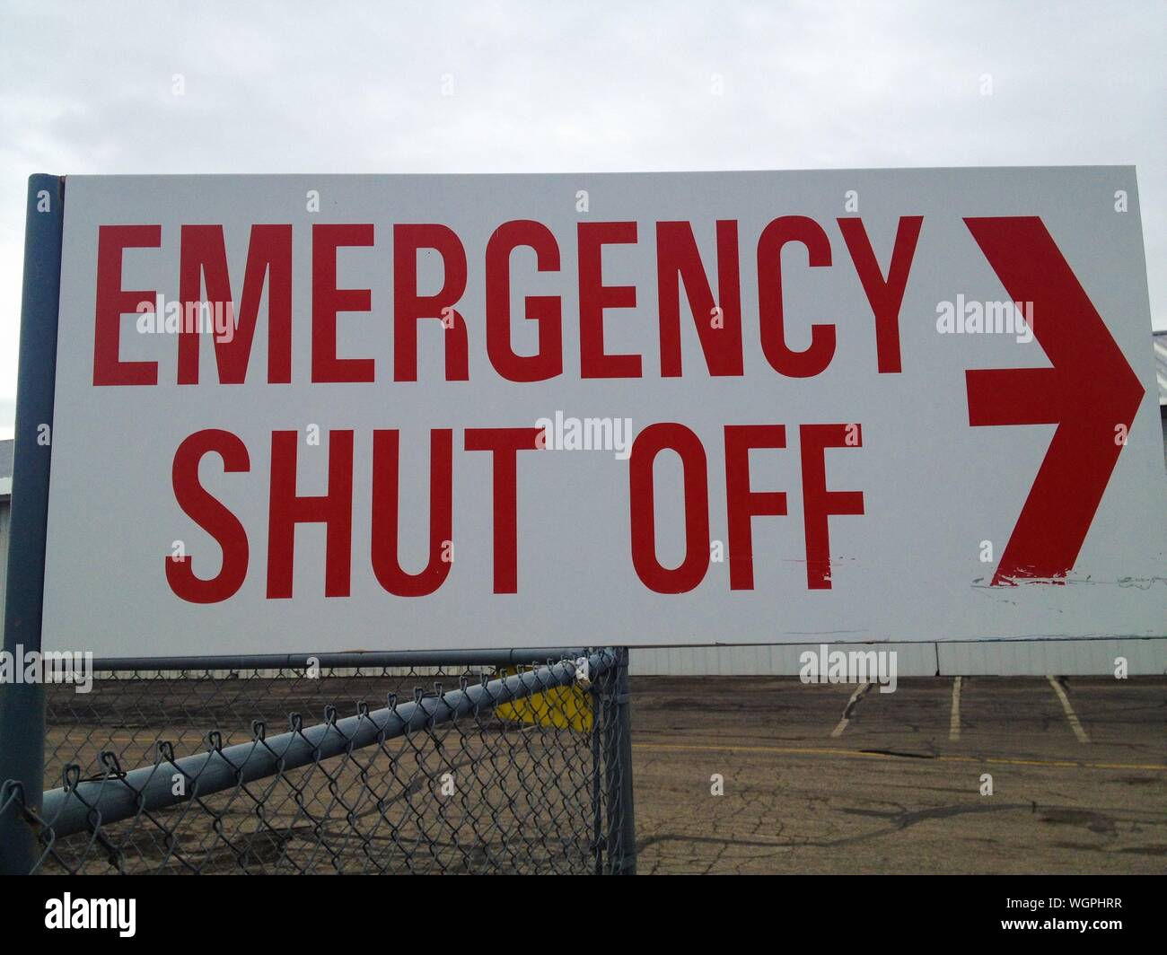 Airport sign board hi-res stock photography and images - Alamy
