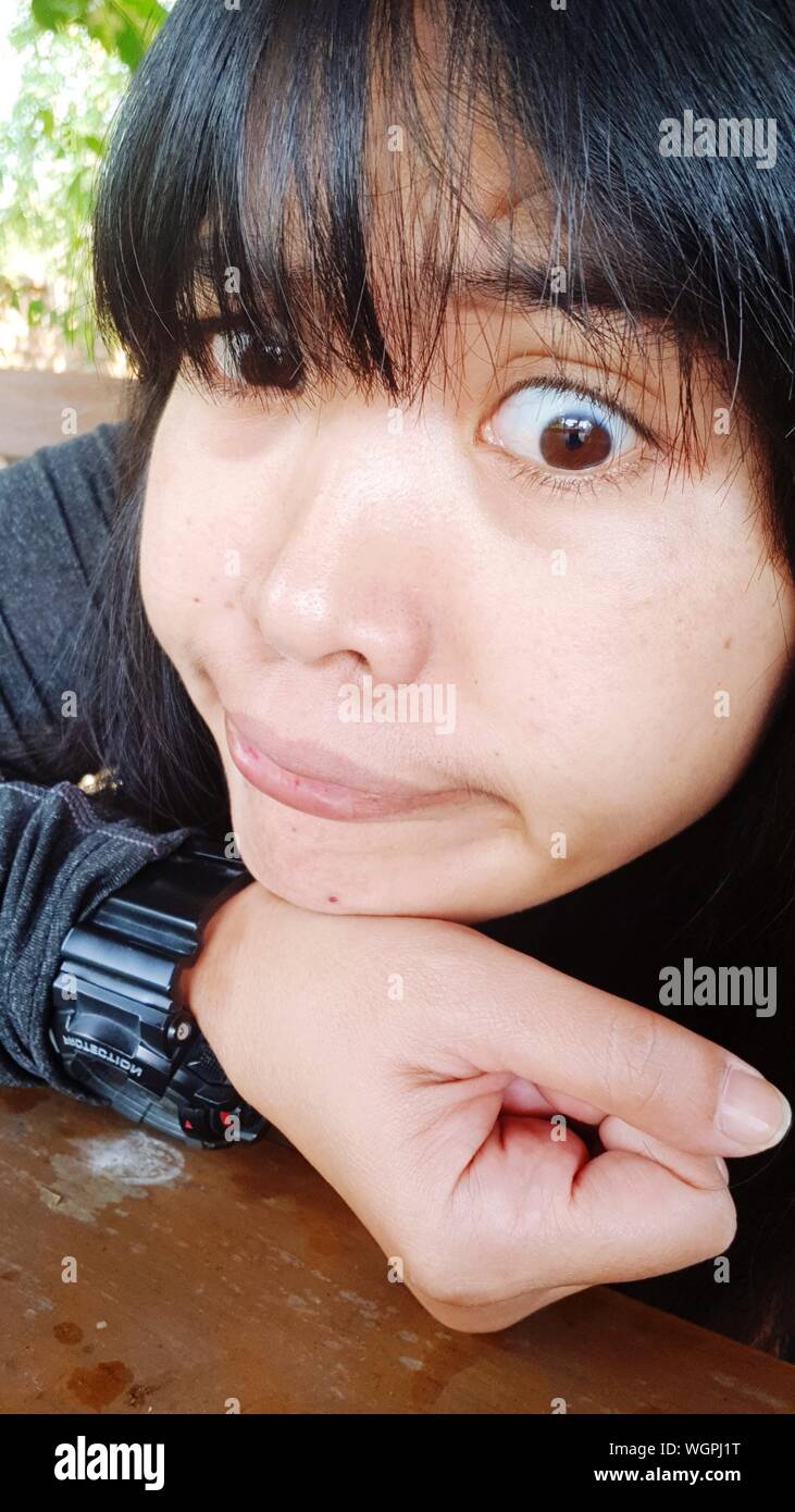 Mid face hi-res stock photography and images - Alamy