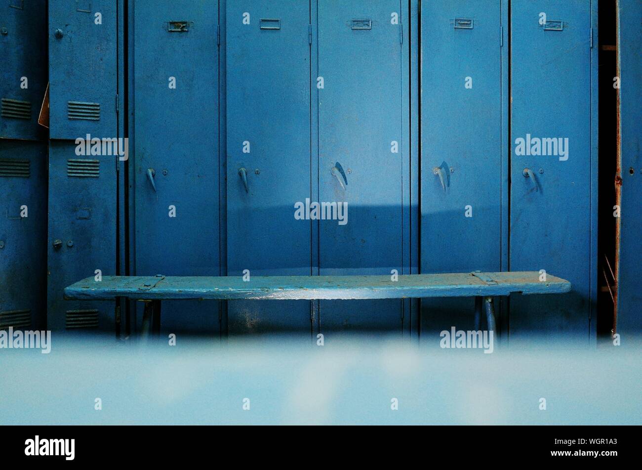 Blue lockers hi-res stock photography and images - Alamy