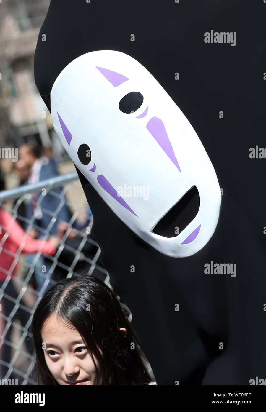 Big face hi-res stock photography and images - Alamy