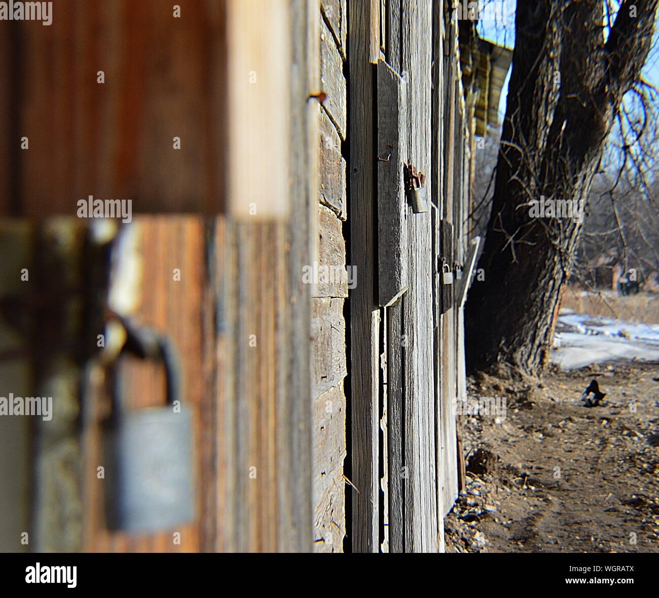 Old log cabin hi-res stock photography and images - Alamy