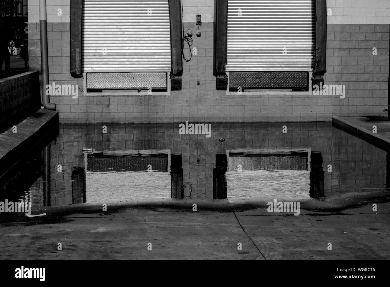 Water windows hi-res stock photography and images - Alamy