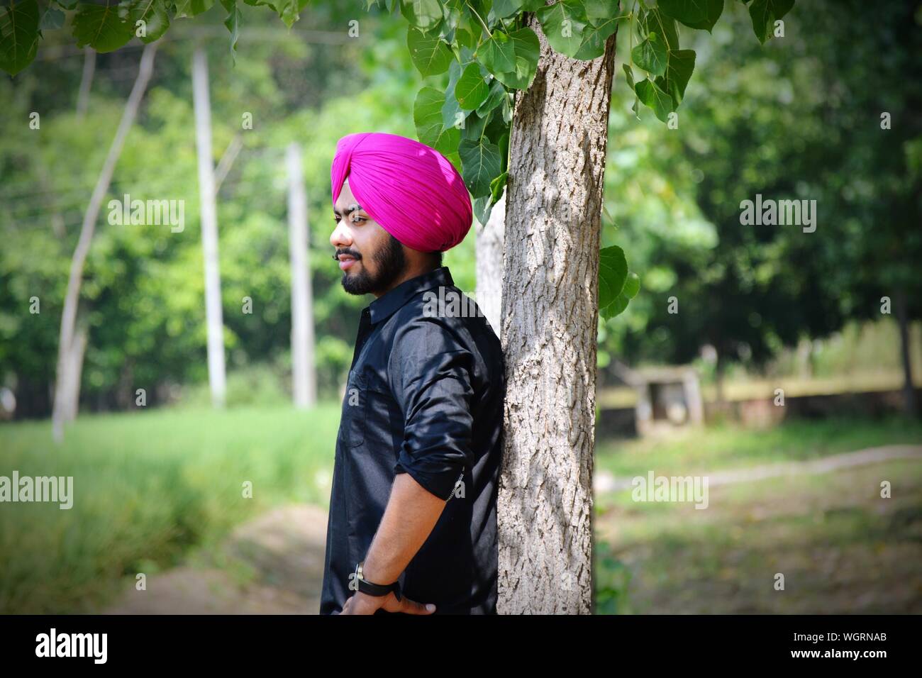Side view turban hi-res stock photography and images - Alamy