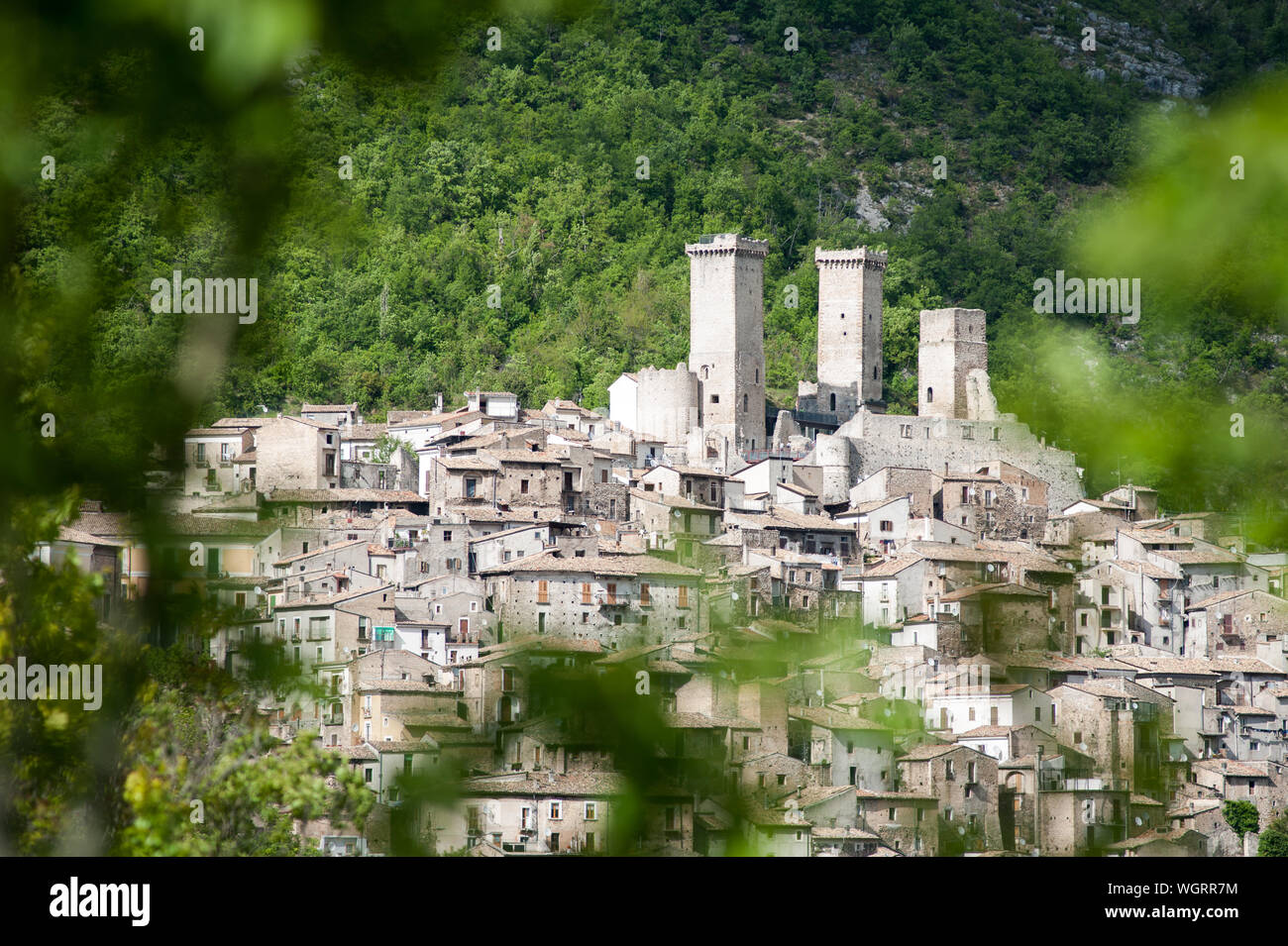 Pacentro hi-res stock photography and images - Alamy