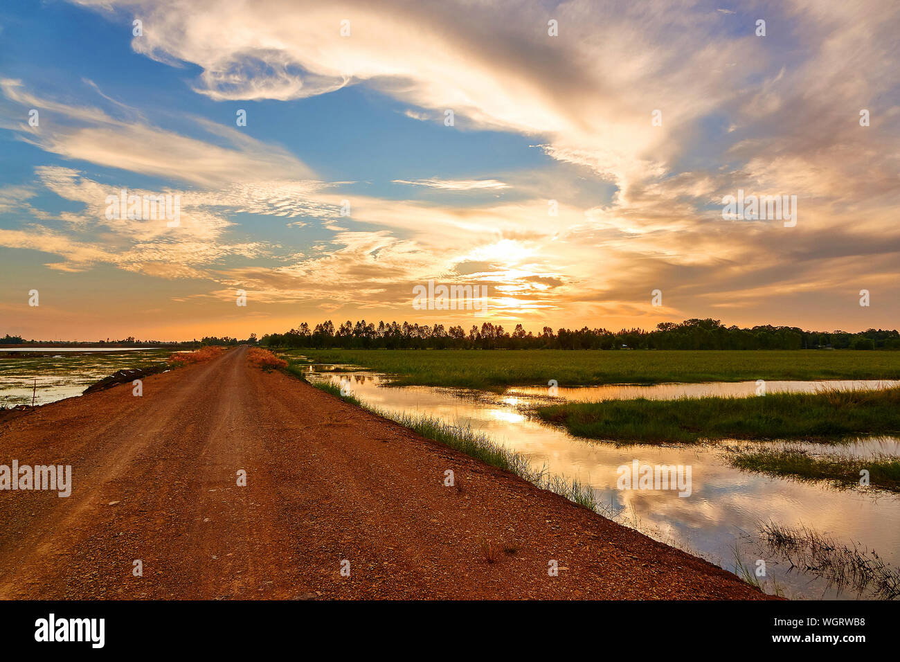 Beautiful evenning hi-res stock photography and images - Alamy