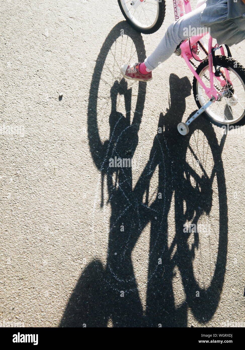 Person bird drawing hi-res stock photography and images - Alamy