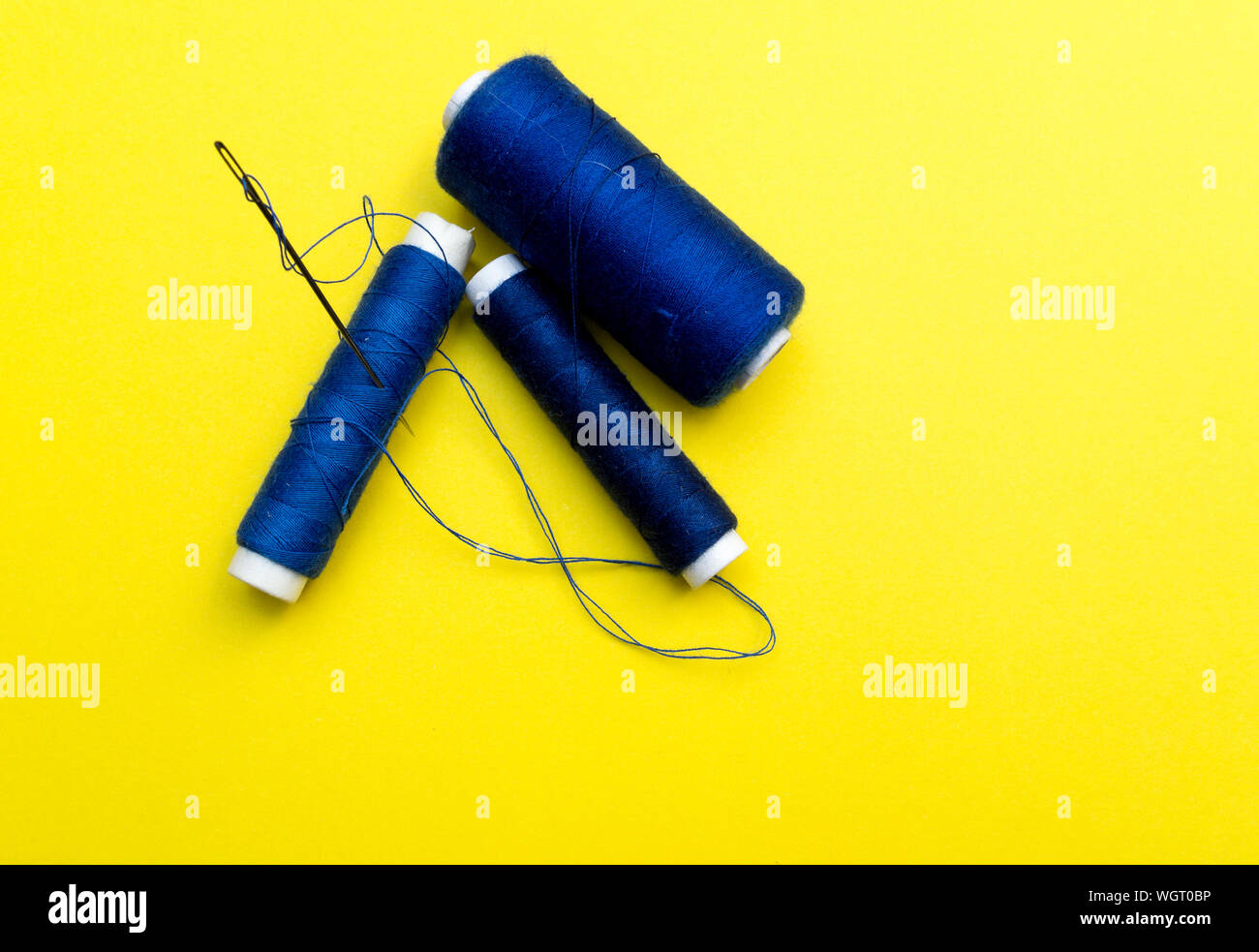 Blue needle hi-res stock photography and images - Alamy