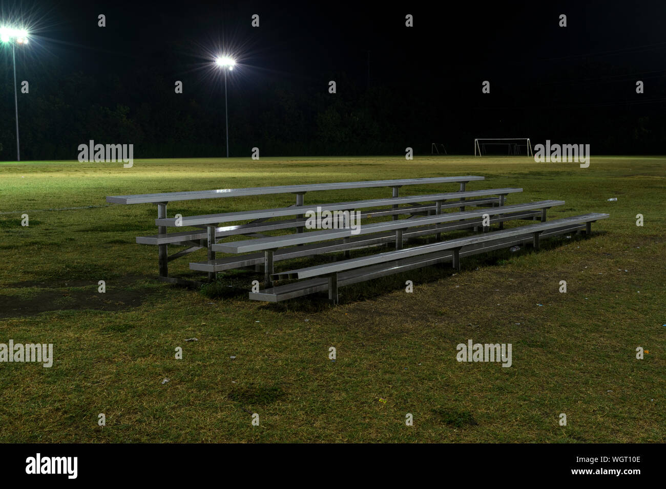 Empty soccer field hi-res stock photography and images - Alamy