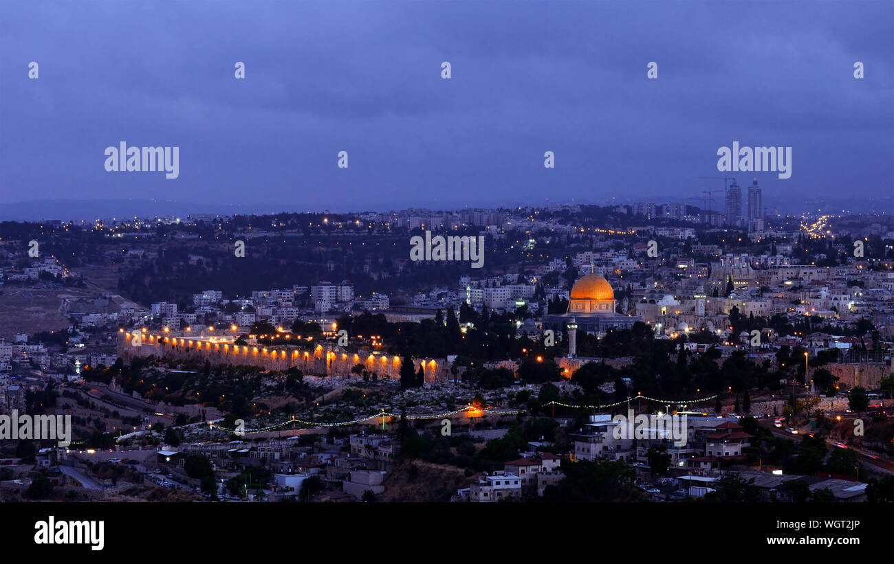 Jerusalem skyline night hi-res stock photography and images - Alamy