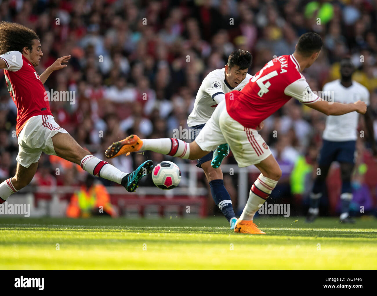 Tottenham hotspurs son heung min shoots hi-res stock photography and ...