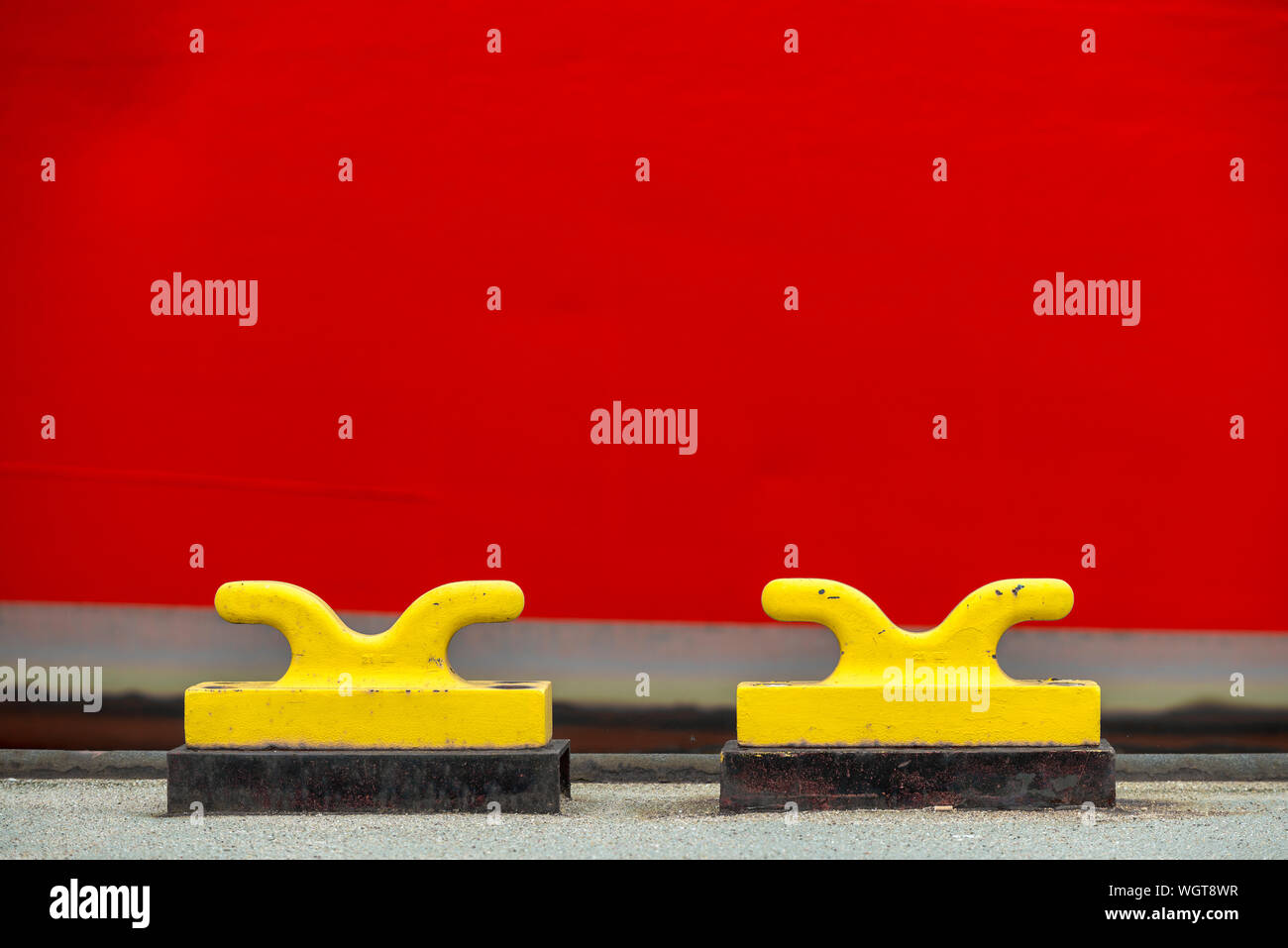 Mooring jetty hi-res stock photography and images - Alamy