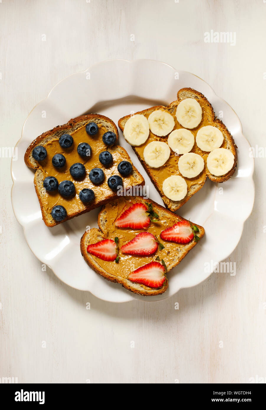 Toast shapes hi-res stock photography and images - Alamy