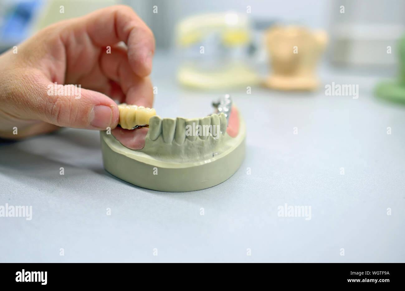 Dentures laboratory hi-res stock photography and images - Alamy