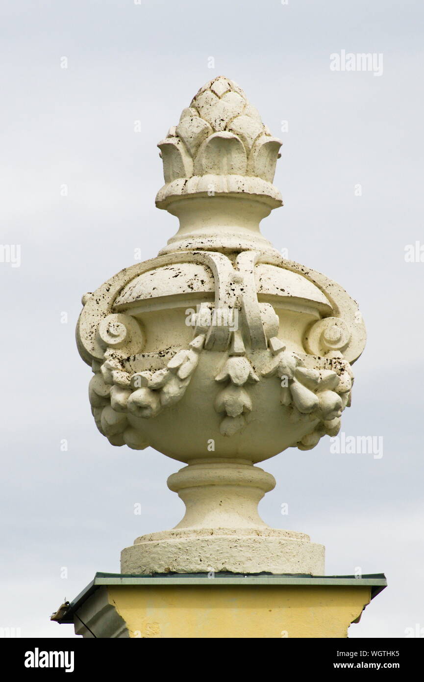 Sculpture on building in Vilnius, Lithuania Stock Photo - Alamy