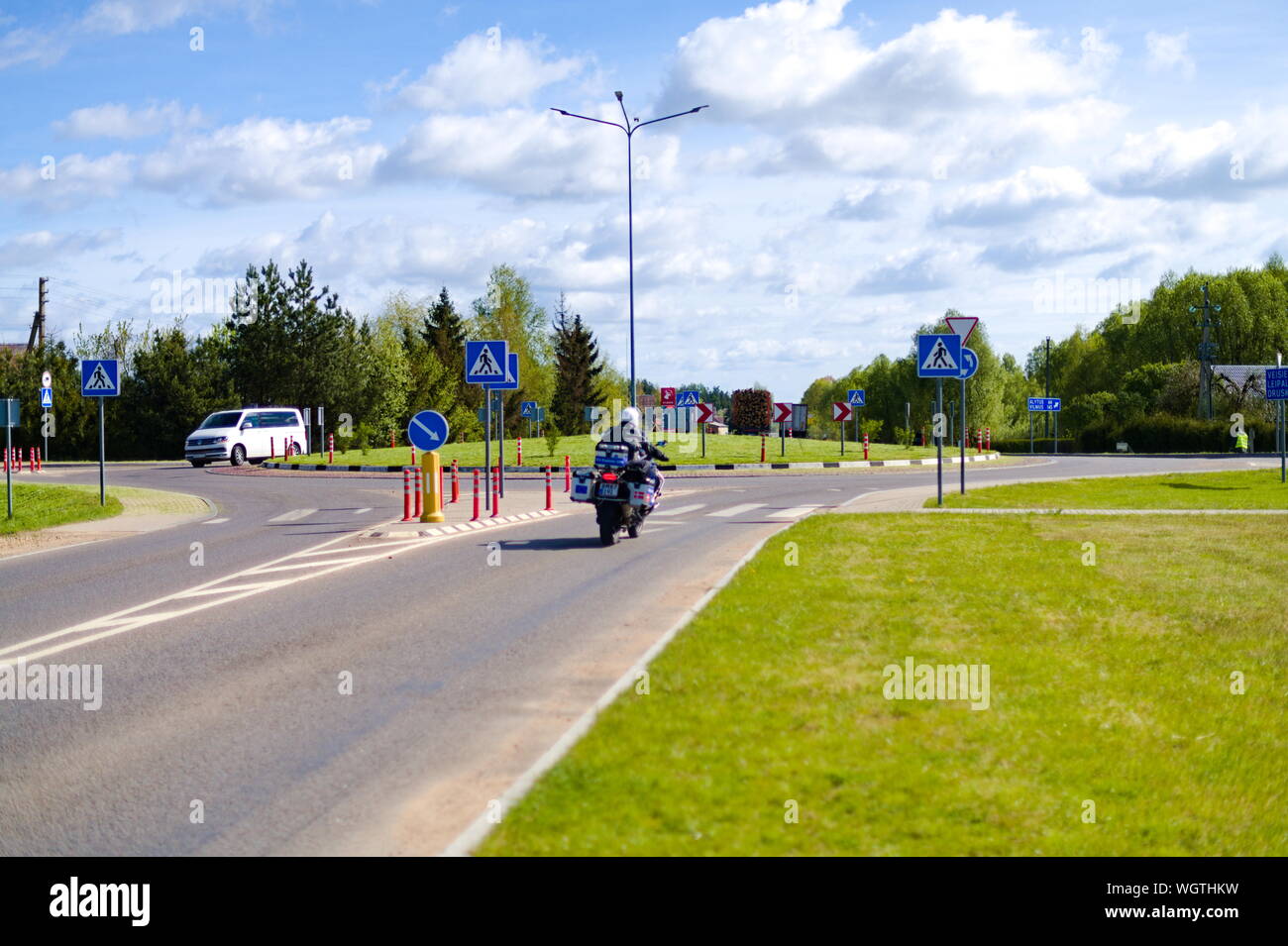 Eu border crossing hi-res stock photography and images - Alamy