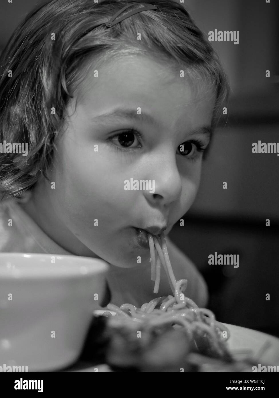 Spaghetti vegetable eating hi-res stock photography and images - Alamy