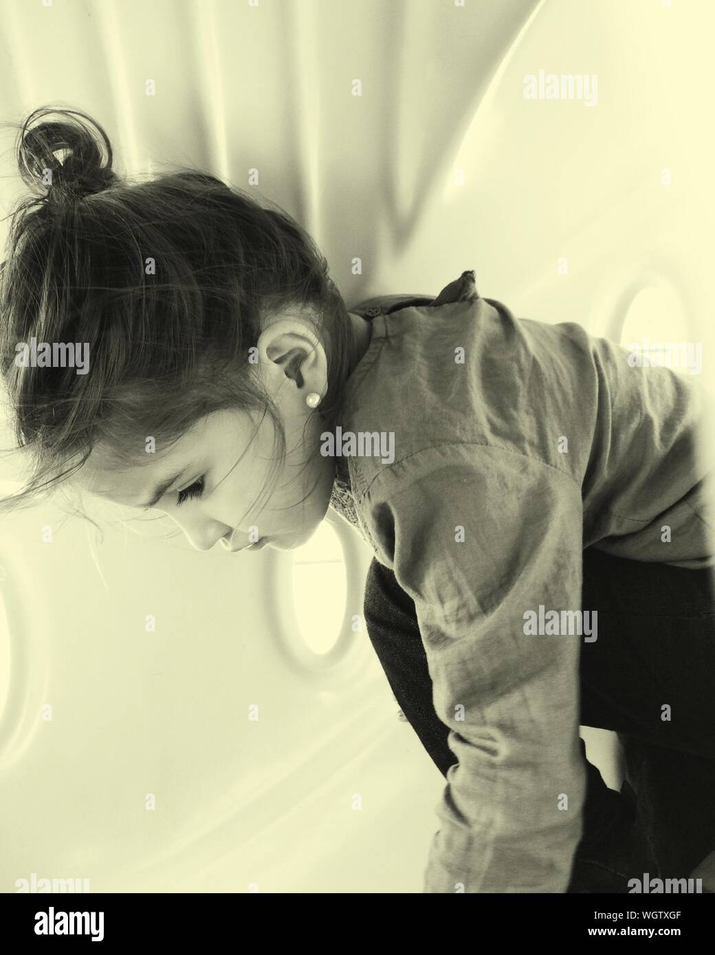 Bending wall hi-res stock photography and images - Alamy