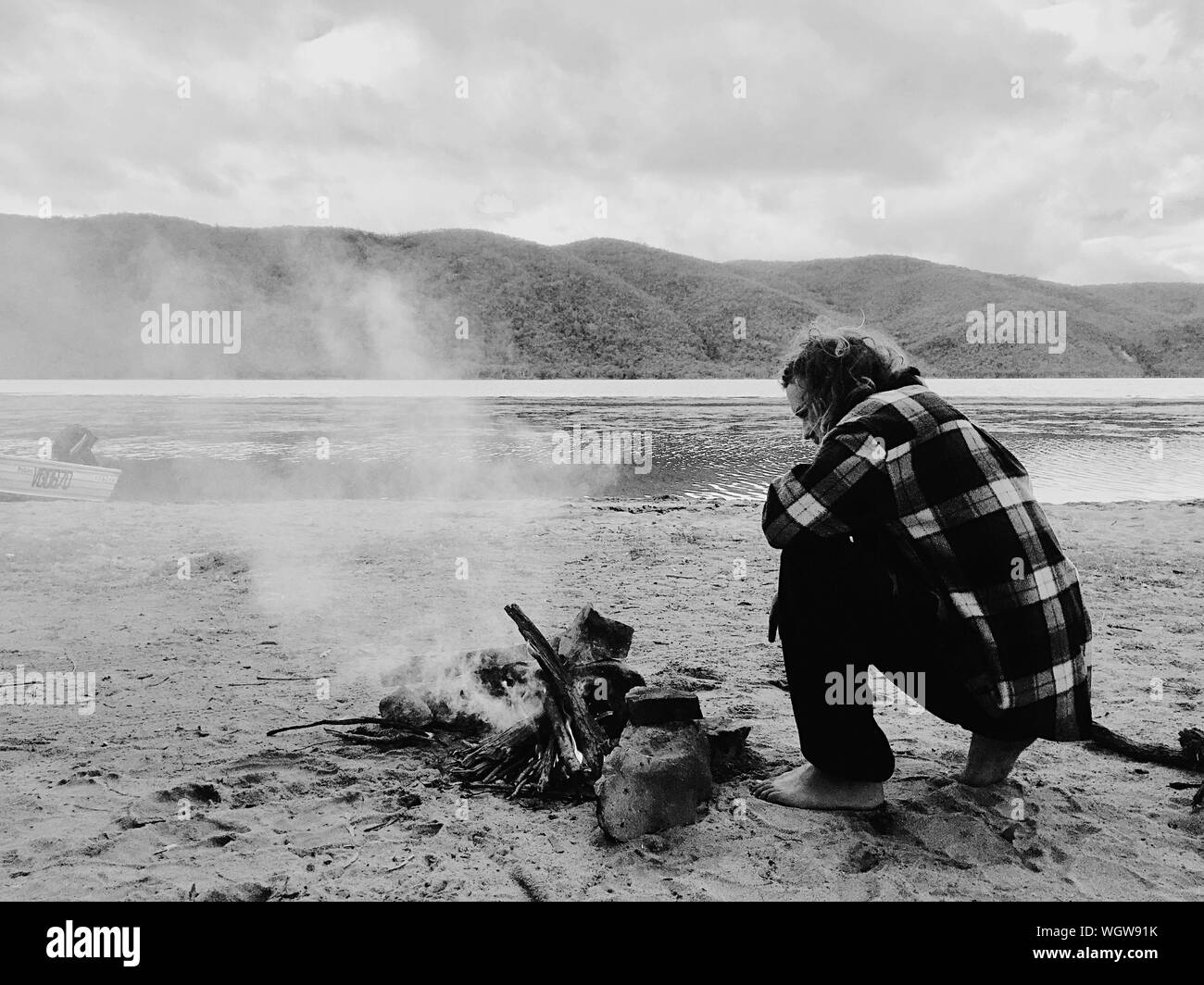 Campfire Black and White Stock Photos & Images - Alamy
