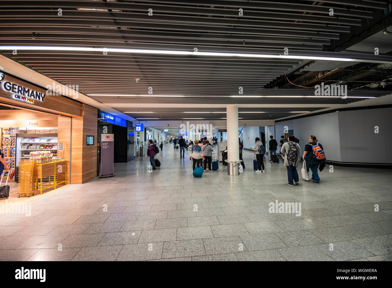 Duty free shop frankfurt airport hi-res stock photography and images ...
