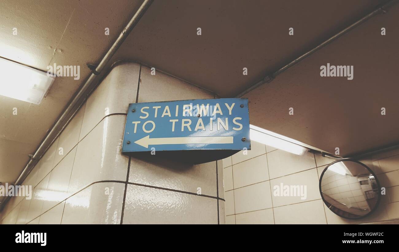 Symbol for the underground hi-res stock photography and images - Alamy