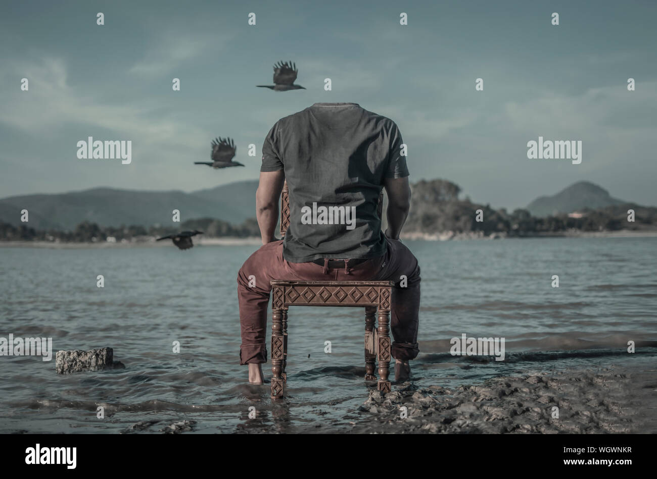 Headless man hi-res stock photography and images - Alamy