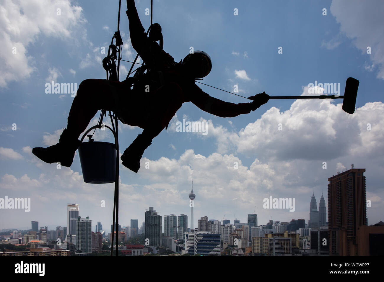 Skyscraper window washer hi-res stock photography and images - Alamy