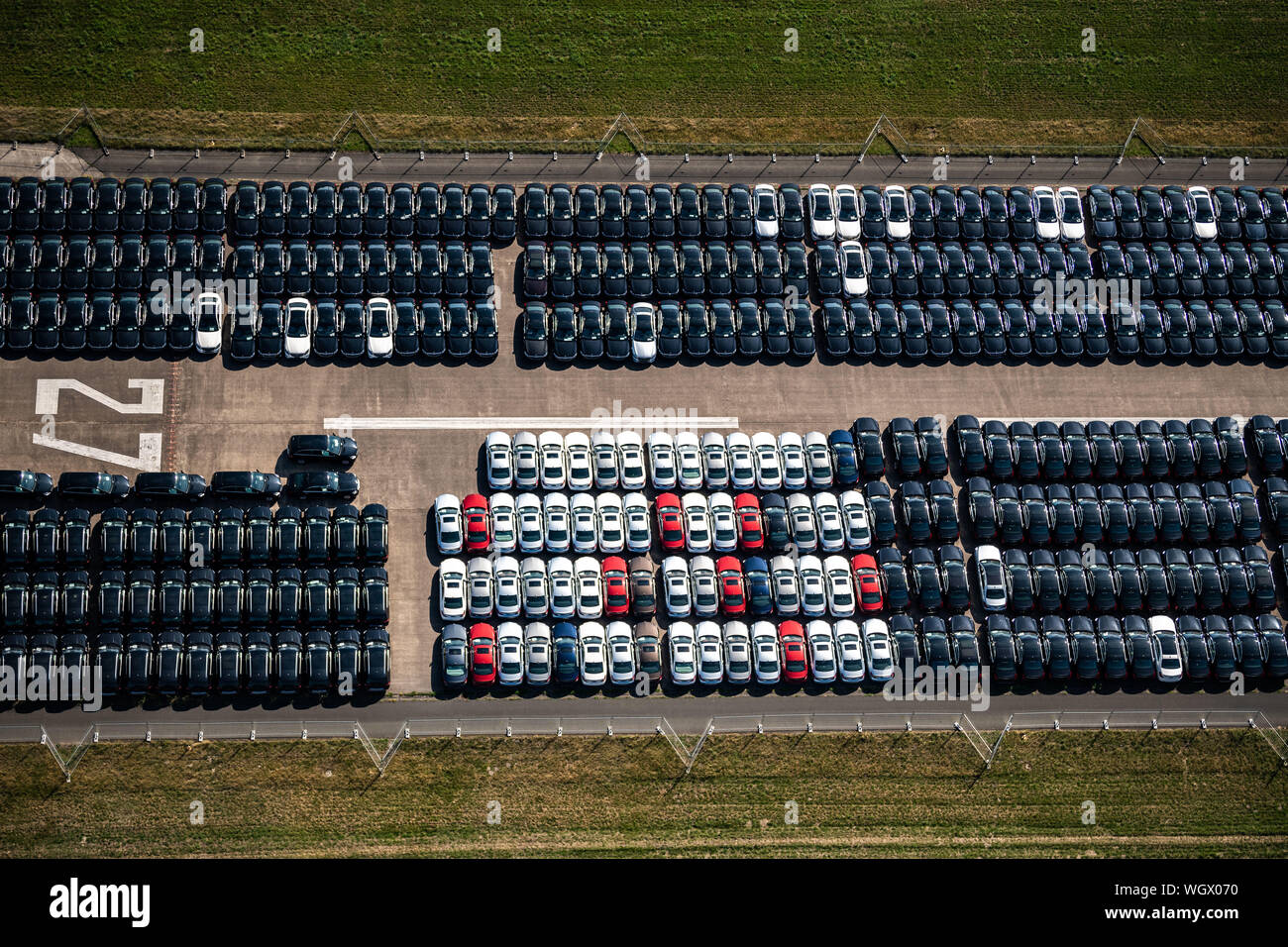 Alhorn, Germany. 30th Aug, 2019. Numerous Mercedes vehicles are ...