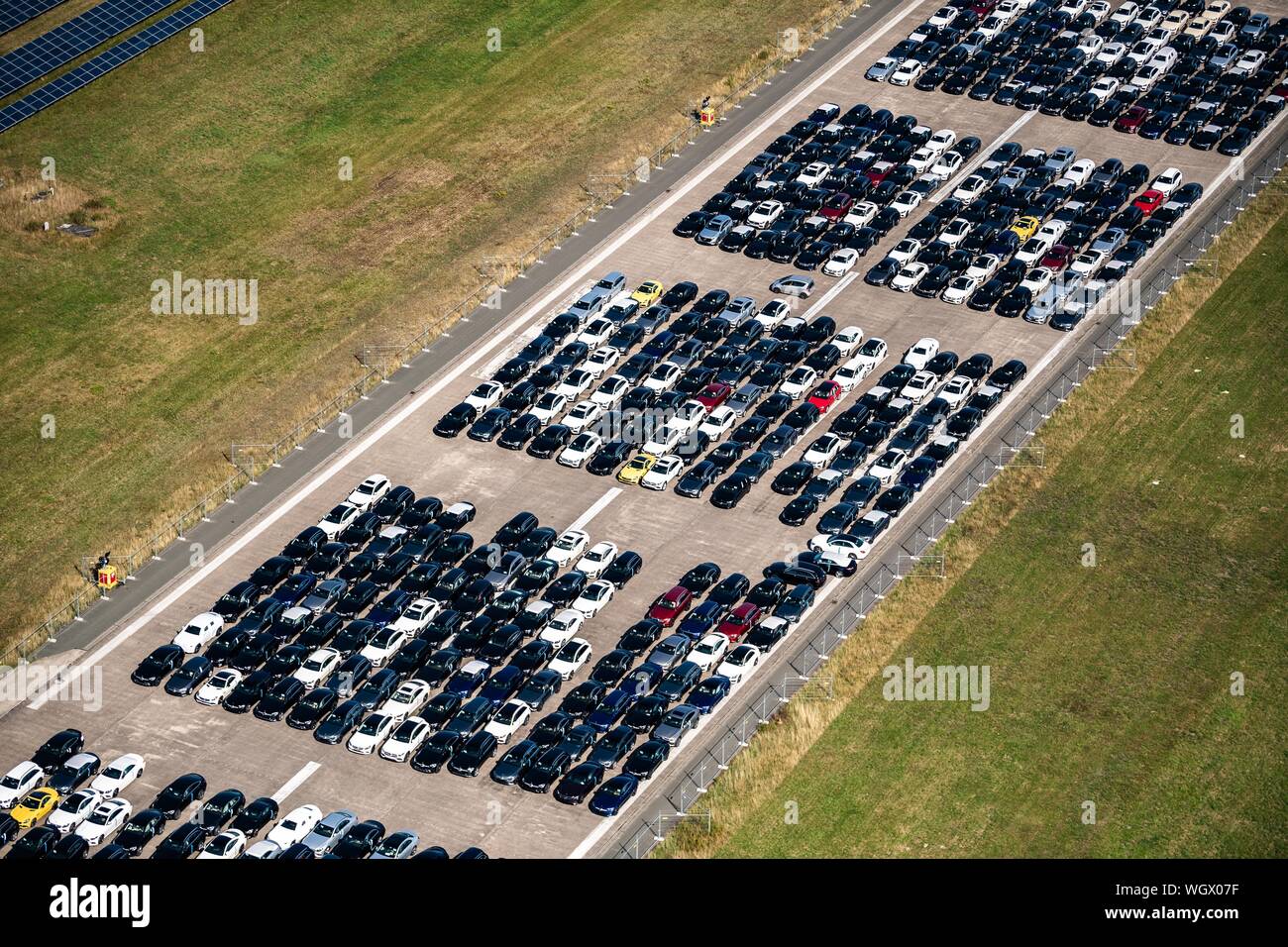 Alhorn, Germany. 30th Aug, 2019. Numerous Mercedes vehicles are ...