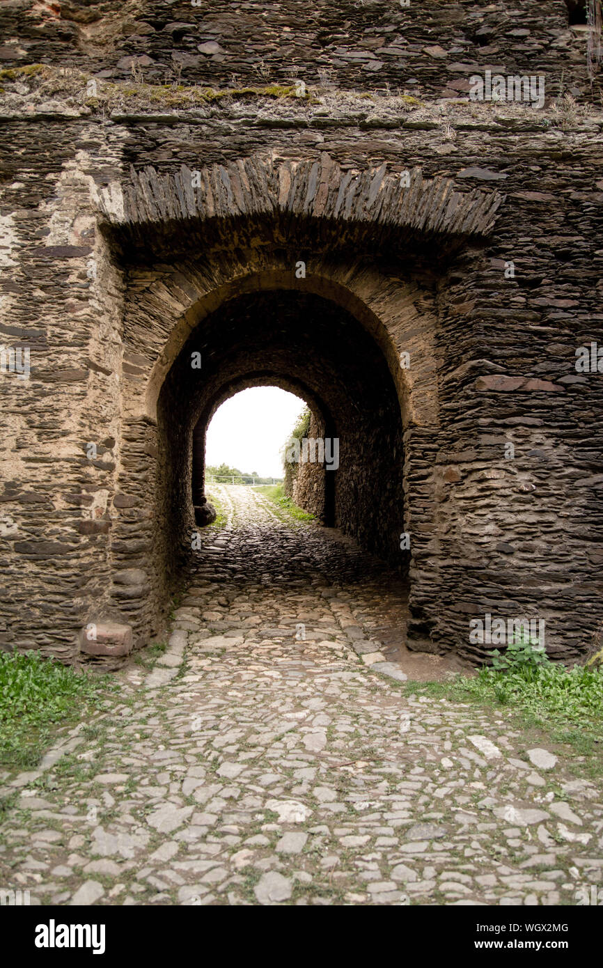 Castle walkway hi-res stock photography and images - Alamy