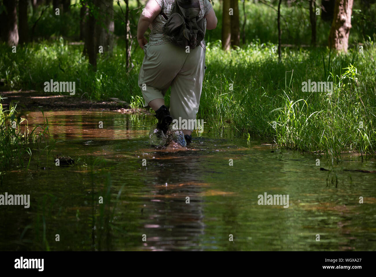 Pathway underwater hi-res stock photography and images - Alamy