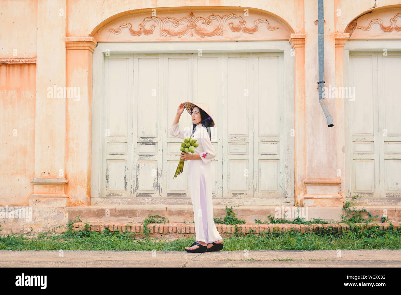 Vietnamese ethnicity hi-res stock photography and images - Alamy