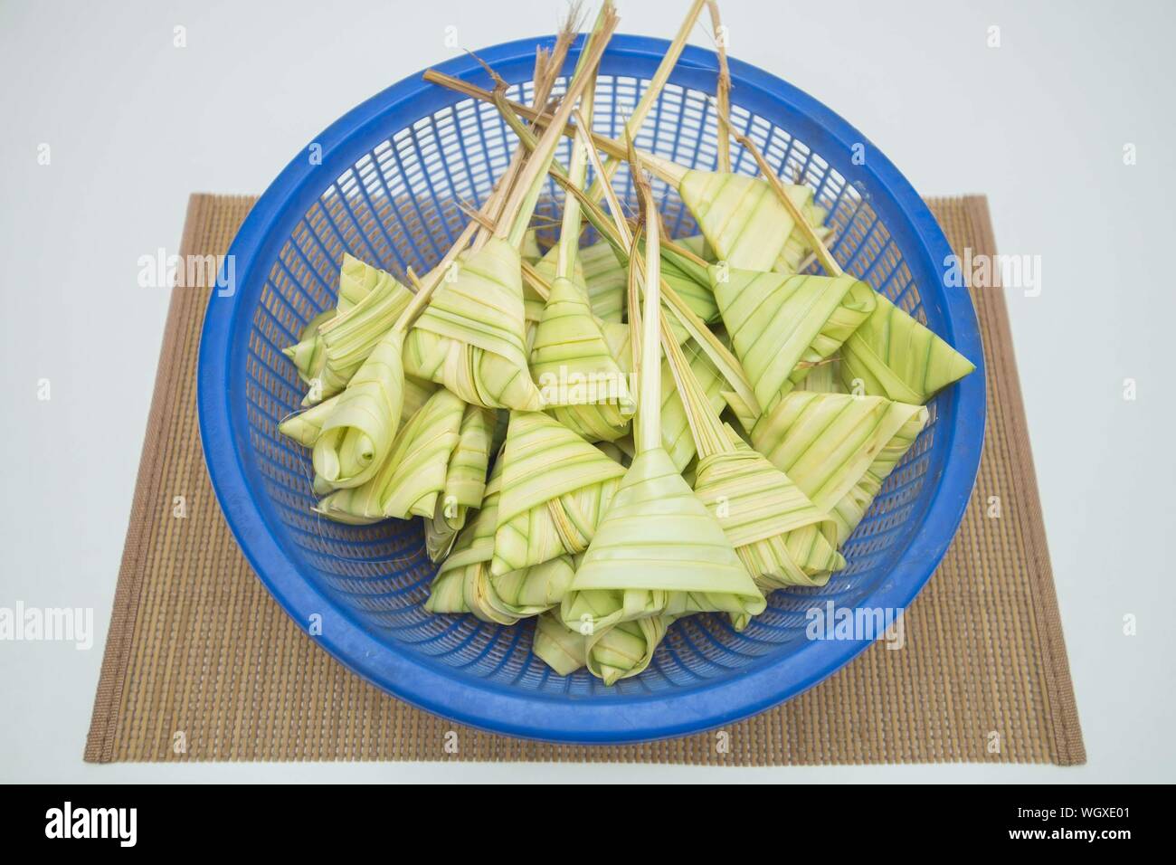 Triangular leaf hi-res stock photography and images - Alamy