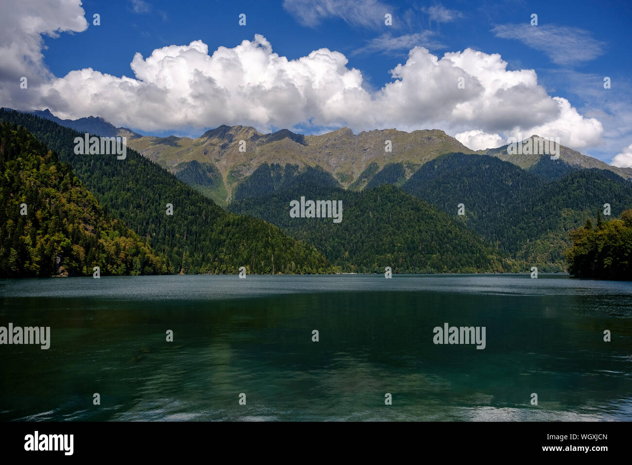 Noon color hi-res stock photography and images - Alamy
