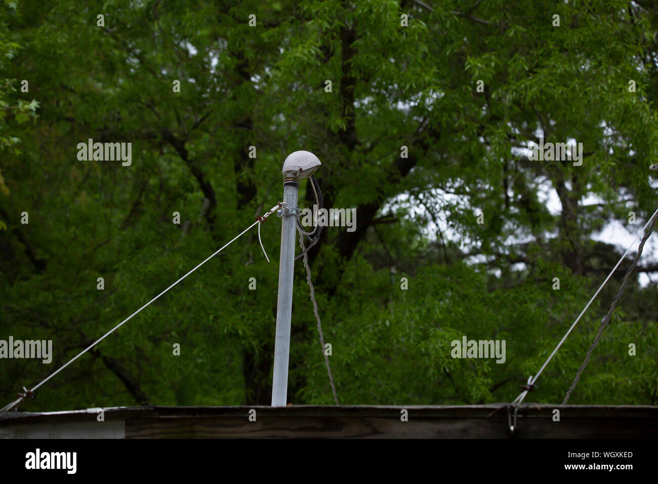 Overhead residential power lines hi-res stock photography and images ...