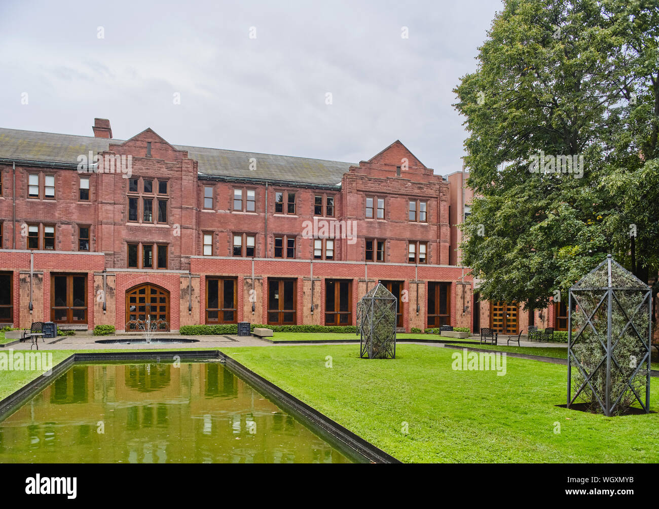 Munk school hi-res stock photography and images - Alamy