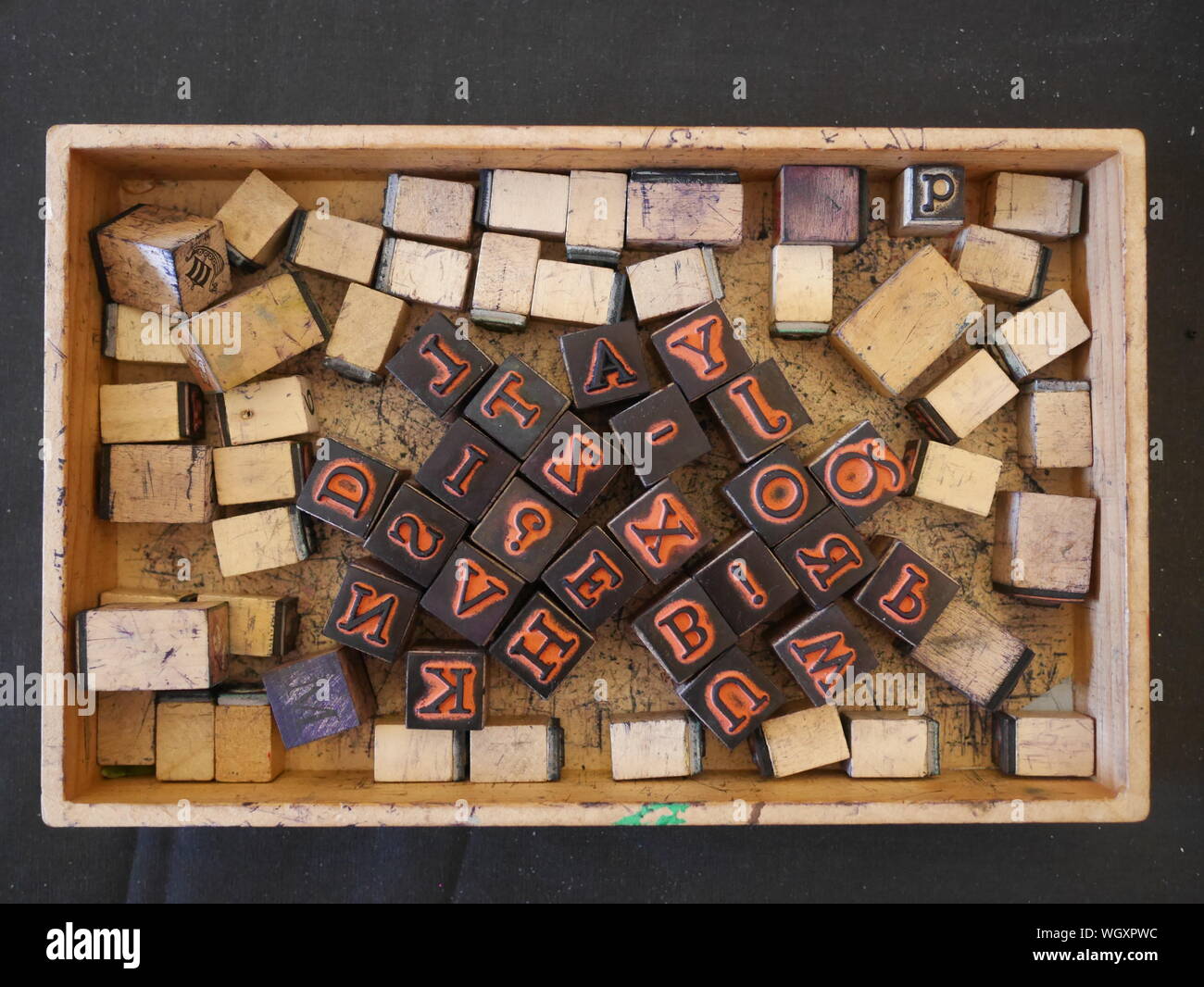 Box and blocks hi-res stock photography and images - Alamy