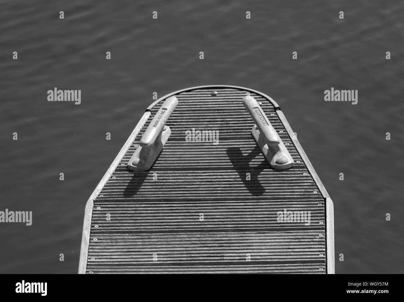 Floating platform lake hi-res stock photography and images - Alamy