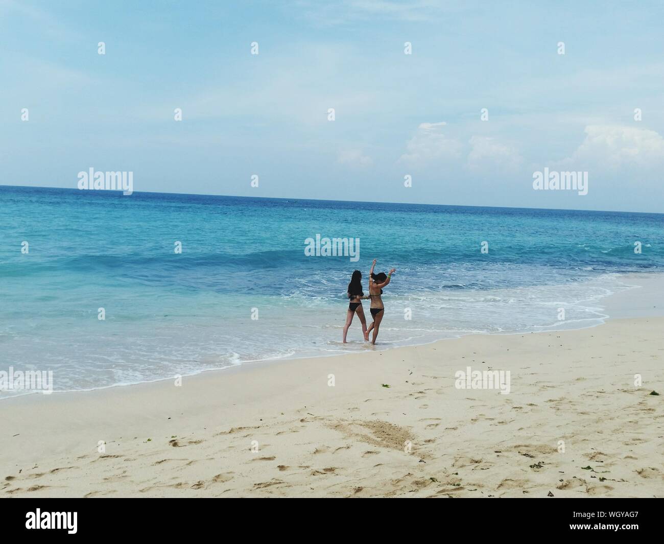 Women Beach Bikini Rear High Resolution Stock Photography and Images ...