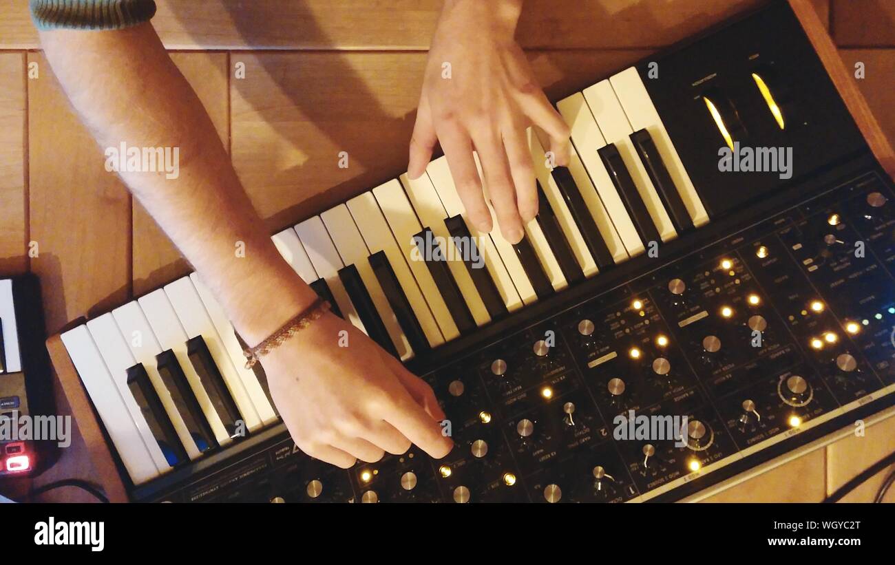Moog hi-res stock photography and images - Alamy